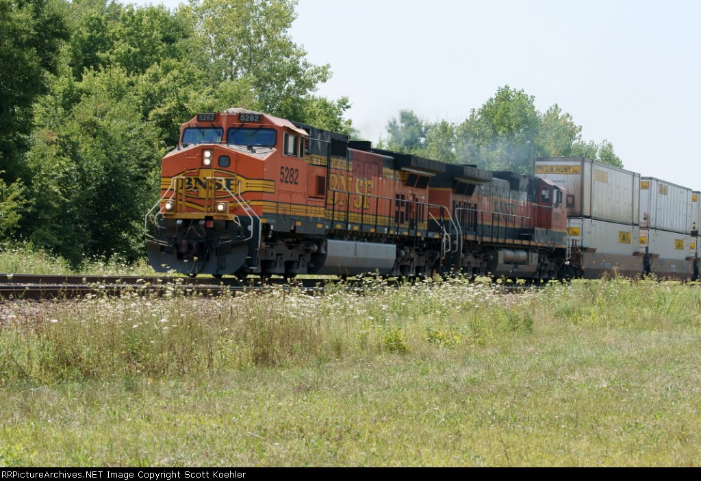 BNSF 5282